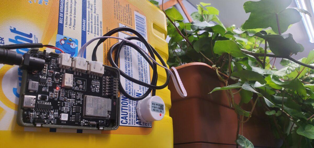Soil moisture sensor irrigation system showcase - STEMinds
